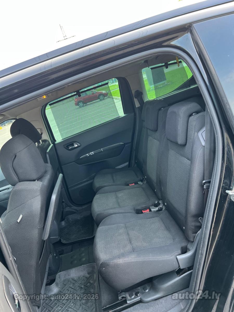 Melns Peugeot 5008 2011 Narva, ar dzinēja tilpumu 1.60 L un nobraukumu 476 tūkst. km par 2499 €, foto 11 vietnē AUTOMOTO.COM.LV