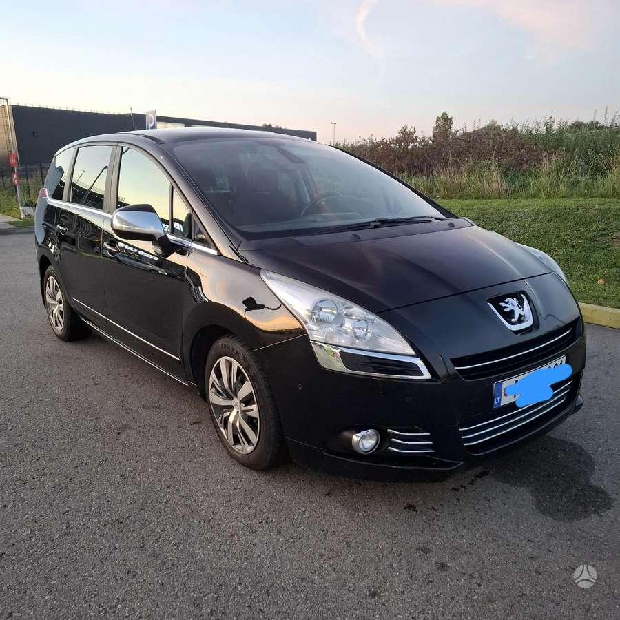 Black Peugeot 5008 2012 in Kaunas, with an engine capacity of 2.00 L and mileage of 340 thousand km for 4500 €, photo 1 on AUTOMOTO.COM.LV