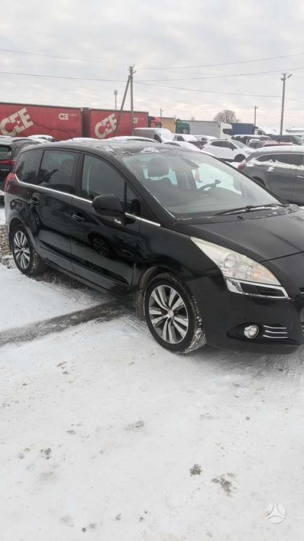 Melns Peugeot 5008 2012 Tauragė, ar dzinēja tilpumu 2.00 L un nobraukumu 267 tūkst. km par 2850 €, foto 1 vietnē AUTOMOTO.COM.LV