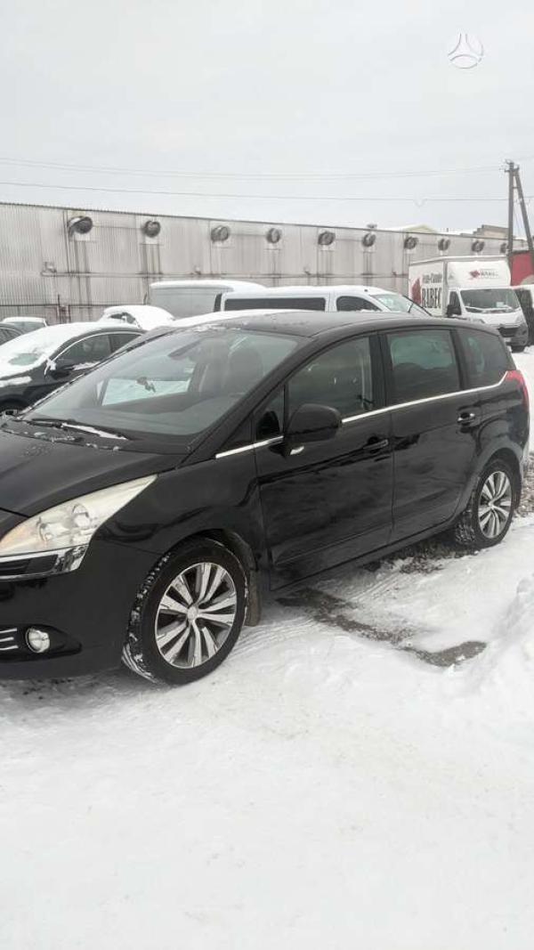 Melns Peugeot 5008 2012 Tauragė, ar dzinēja tilpumu 2.00 L un nobraukumu 267 tūkst. km par 2850 €, foto 4 vietnē AUTOMOTO.COM.LV