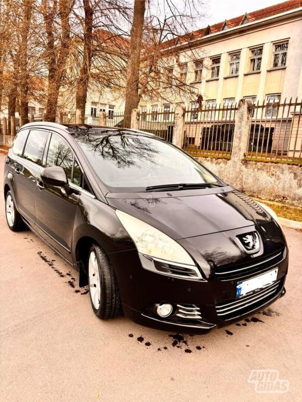 Melns Peugeot 5008 2012 Kauņa, ar dzinēja tilpumu 1.60 L un nobraukumu 377 tūkst. km par 4000 €, foto 1 vietnē AUTOMOTO.COM.LV