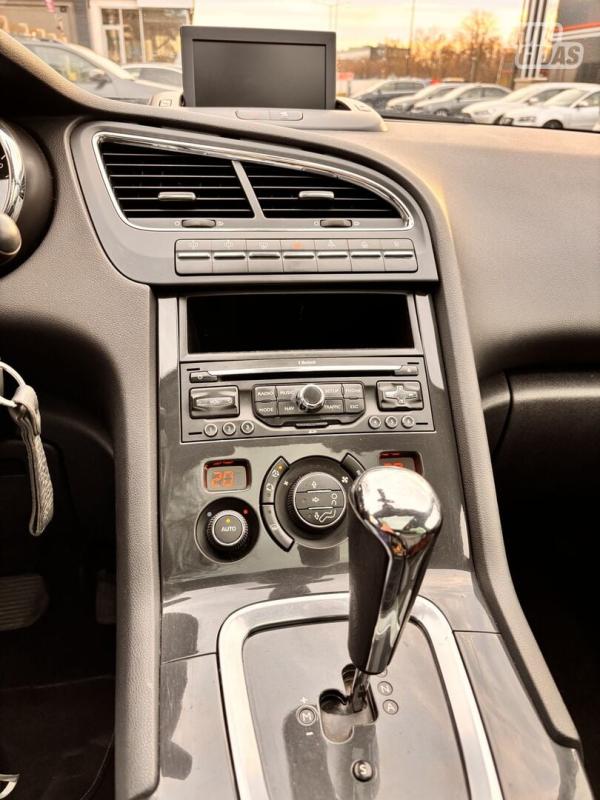 Melns Peugeot 5008 2012 Kauņa, ar dzinēja tilpumu 1.60 L un nobraukumu 377 tūkst. km par 3300 €, foto 4 vietnē AUTOMOTO.COM.LV