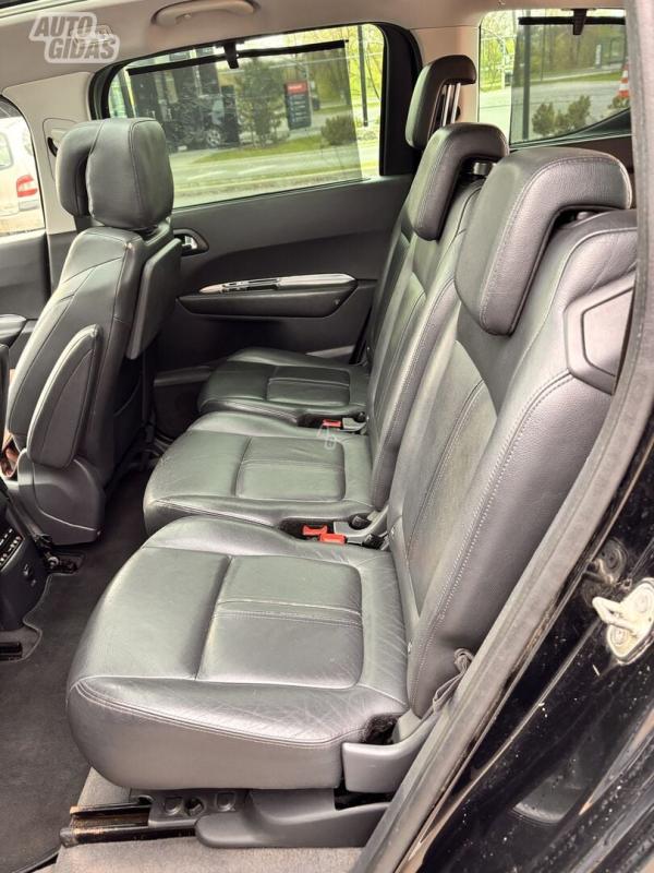 Melns Peugeot 5008 2012 Kauņa, ar dzinēja tilpumu 1.60 L un nobraukumu 377 tūkst. km par 3300 €, foto 6 vietnē AUTOMOTO.COM.LV