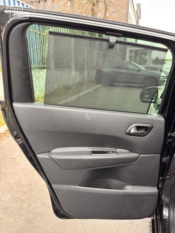 Melns Peugeot 5008 2012 Kauņa, ar dzinēja tilpumu 1.60 L un nobraukumu 377 tūkst. km par 3300 €, foto 10 vietnē AUTOMOTO.COM.LV
