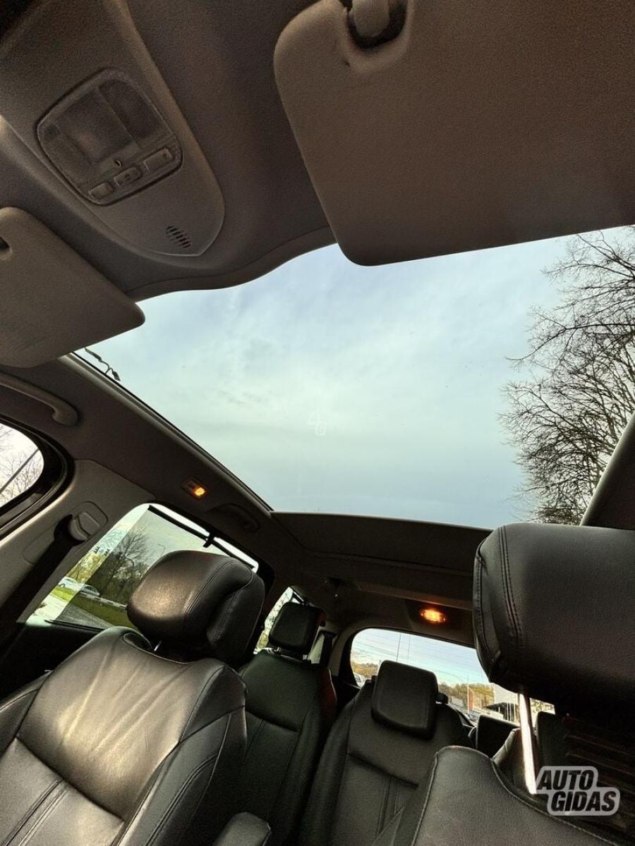 Black Peugeot 5008 2012 in Kaunas, with an engine capacity of 1.60 L and mileage of 377 thousand km for 4000 €, photo 13 on AUTOMOTO.COM.LV