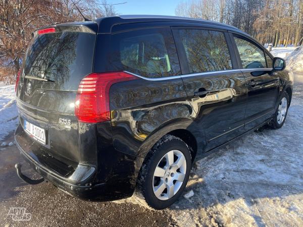Melns Peugeot 5008 2013 Kauņa, ar dzinēja tilpumu 1.60 L un nobraukumu 224 tūkst. km par 3850 €, foto 8 vietnē AUTOMOTO.COM.LV