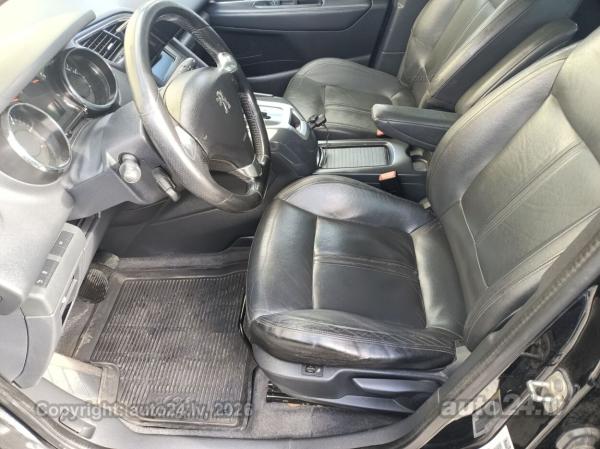 Black Peugeot 5008 2015 in Tallinn, with an engine capacity of 1.60 L and mileage of 318 thousand km for 4300 €, photo 6 on AUTOMOTO.COM.LV