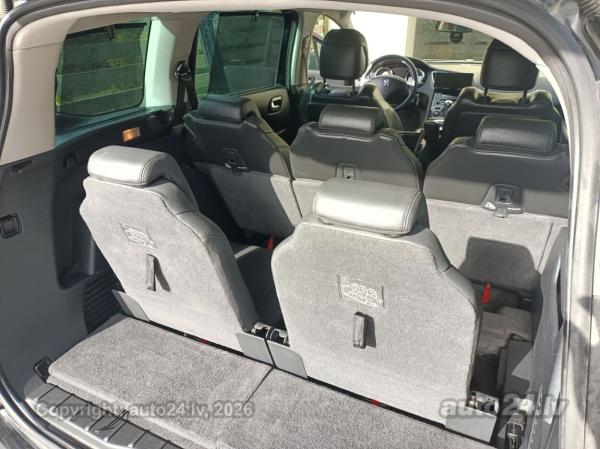 Black Peugeot 5008 2015 in Tallinn, with an engine capacity of 1.60 L and mileage of 318 thousand km for 4300 €, photo 8 on AUTOMOTO.COM.LV