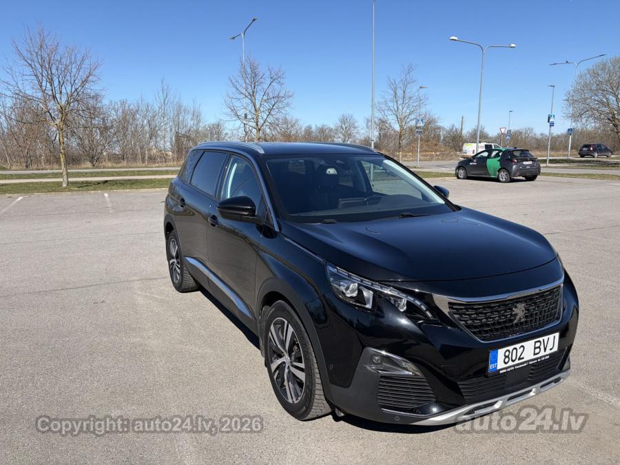Melns Peugeot 5008 2017 Tallina, ar dzinēja tilpumu 1.20 L un nobraukumu 102 tūkst. km par 15000 €, foto 3 vietnē AUTOMOTO.COM.LV