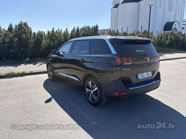 Black Peugeot 5008 2017 in Tallinn, with an engine capacity of 1.20 L and mileage of 102 thousand km for 15000 €, photo 6 on AUTOMOTO.COM.LV