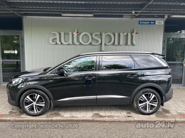 Melns Peugeot 5008 2017 Tallina, ar dzinēja tilpumu 1.20 L un nobraukumu 103 tūkst. km par 15490 €, foto 2 vietnē AUTOMOTO.COM.LV