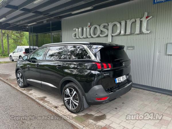 Melns Peugeot 5008 2017 Tallina, ar dzinēja tilpumu 1.20 L un nobraukumu 103 tūkst. km par 15490 €, foto 3 vietnē AUTOMOTO.COM.LV
