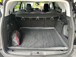Melns Peugeot 5008 2017 Tallina, ar dzinēja tilpumu 1.20 L un nobraukumu 103 tūkst. km par 15490 €, foto 5 vietnē AUTOMOTO.COM.LV
