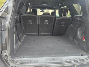 Melns Peugeot 5008 2018 Narva-Jēsū, ar dzinēja tilpumu 2.00 L un nobraukumu 257 tūkst. km par 19997 €, foto 18 vietnē AUTOMOTO.COM.LV