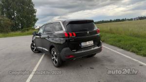 Melns Peugeot 5008 2018 Tallina, ar dzinēja tilpumu 1.60 L un nobraukumu 50 tūkst. km par 18900 €, foto 5 vietnē AUTOMOTO.COM.LV