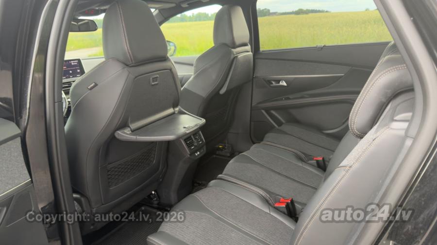 Melns Peugeot 5008 2018 Tallina, ar dzinēja tilpumu 1.60 L un nobraukumu 50 tūkst. km par 18900 €, foto 10 vietnē AUTOMOTO.COM.LV