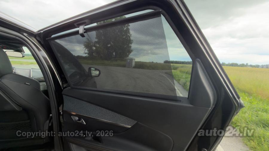 Melns Peugeot 5008 2018 Tallina, ar dzinēja tilpumu 1.60 L un nobraukumu 50 tūkst. km par 18900 €, foto 16 vietnē AUTOMOTO.COM.LV