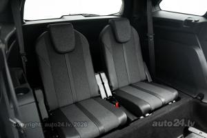 Black Peugeot 5008 2018 in Tallinn, with an engine capacity of 2.00 L and mileage of 192 thousand km for 14899 €, photo 12 on AUTOMOTO.COM.LV