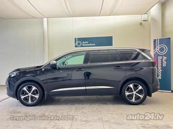 Black Peugeot 5008 2019 in Tallinn, with an engine capacity of 1.50 L and mileage of 125 thousand km for 16500 €, photo 3 on AUTOMOTO.COM.LV