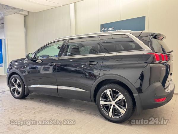 Black Peugeot 5008 2019 in Tallinn, with an engine capacity of 1.50 L and mileage of 125 thousand km for 16500 €, photo 4 on AUTOMOTO.COM.LV