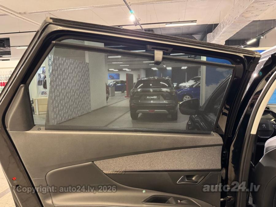 Black Peugeot 5008 2019 in Tallinn, with an engine capacity of 1.50 L and mileage of 125 thousand km for 16500 €, photo 24 on AUTOMOTO.COM.LV