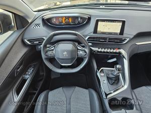 Black Peugeot 5008 2019 in Tartu, with an engine capacity of 1.50 L and mileage of 181 thousand km for 11990 €, photo 9 on AUTOMOTO.COM.LV