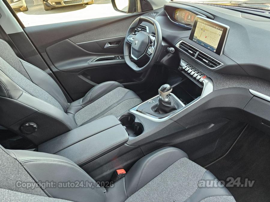Black Peugeot 5008 2019 in Tartu, with an engine capacity of 1.50 L and mileage of 181 thousand km for 11990 €, photo 13 on AUTOMOTO.COM.LV