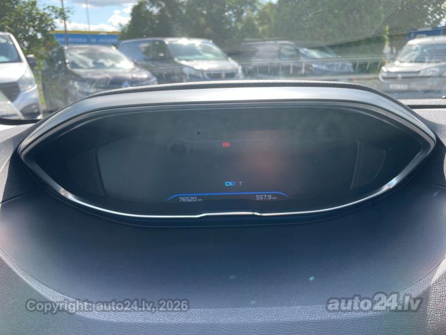Черный Пежо 5008 2019 в Тарту, объемом двигателя 1.20 л и пробегом 77 тыс. км за 15900 €, фото 10 на AUTOMOTO.COM.LV