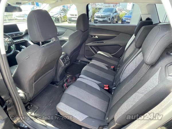 Black Peugeot 5008 2019 in Tartu, with an engine capacity of 1.20 L and mileage of 77 thousand km for 15900 €, photo 10 on AUTOMOTO.COM.LV