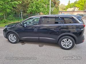 Black Peugeot 5008 2020 in Tallinn, with an engine capacity of 1.50 L and mileage of 0 thousand km for 18000 €, photo 9 on AUTOMOTO.COM.LV