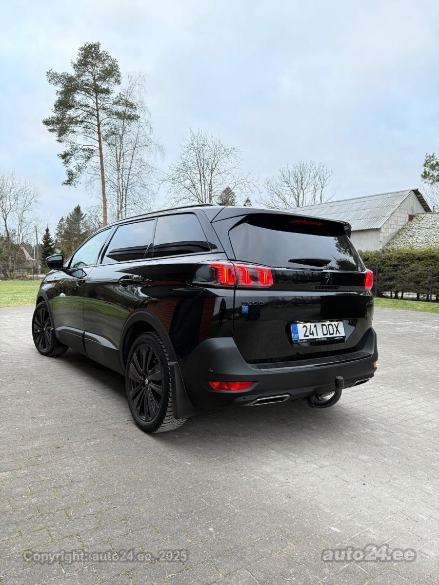 Melns Peugeot 5008 2021 Saku, ar dzinēja tilpumu 1.50 L un nobraukumu 101 tūkst. km par 24900 €, foto 4 vietnē AUTOMOTO.COM.LV