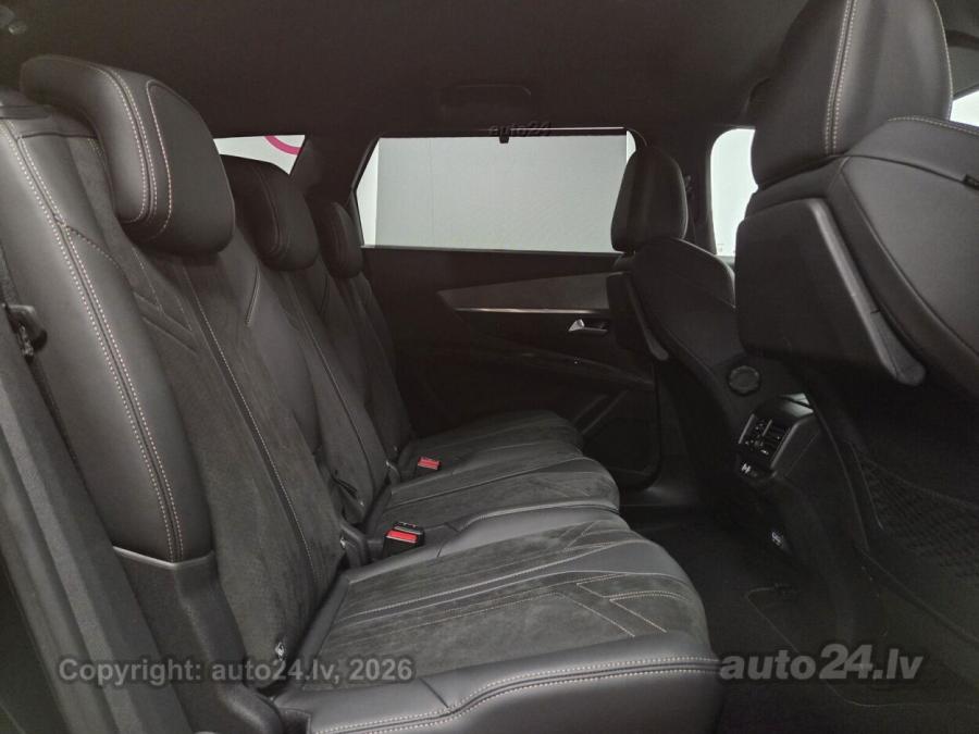 Melns Peugeot 5008 2021 Tallina, ar dzinēja tilpumu 1.50 L un nobraukumu 50 tūkst. km par 24900 €, foto 18 vietnē AUTOMOTO.COM.LV