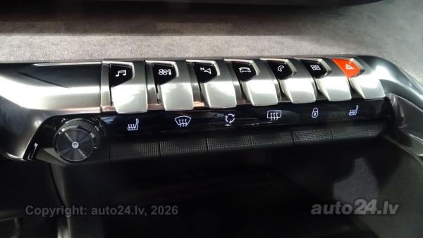 Black Peugeot 5008 2021 in Tallinn, with an engine capacity of 1.50 L and mileage of 50 thousand km for 26990 €, photo 11 on AUTOMOTO.COM.LV