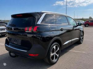 Black Peugeot 5008 2023 in Marijampole, with an engine capacity of 1.20 L and mileage of 122 thousand km for 17545 €, photo 5 on AUTOMOTO.COM.LV