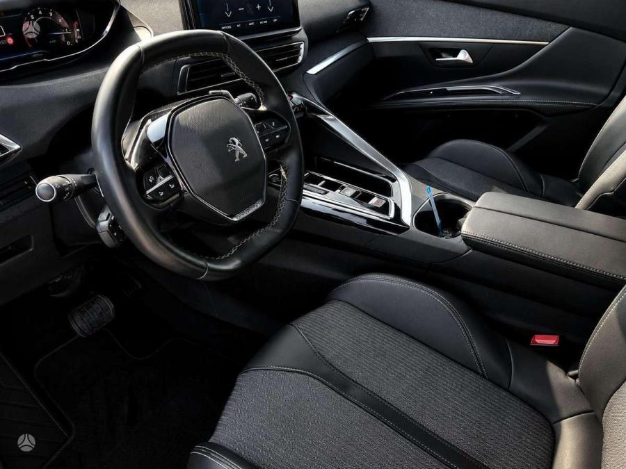 Black Peugeot 5008 2023 in Marijampole, with an engine capacity of 1.20 L and mileage of 122 thousand km for 17545 €, photo 11 on AUTOMOTO.COM.LV