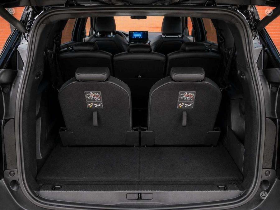 Black Peugeot 5008 2023 in Marijampole, with an engine capacity of 1.20 L and mileage of 122 thousand km for 17545 €, photo 22 on AUTOMOTO.COM.LV