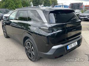 Black Peugeot 5008 2024 in Tartu, with an engine capacity of 1.20 L and mileage of 24 thousand km for 32990 €, photo 9 on AUTOMOTO.COM.LV