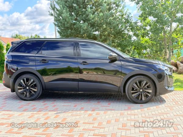 Black Peugeot 5008 2024 in Tallinn, with an engine capacity of 1.20 L and mileage of 37 thousand km for 32900 €, photo 1 on AUTOMOTO.COM.LV