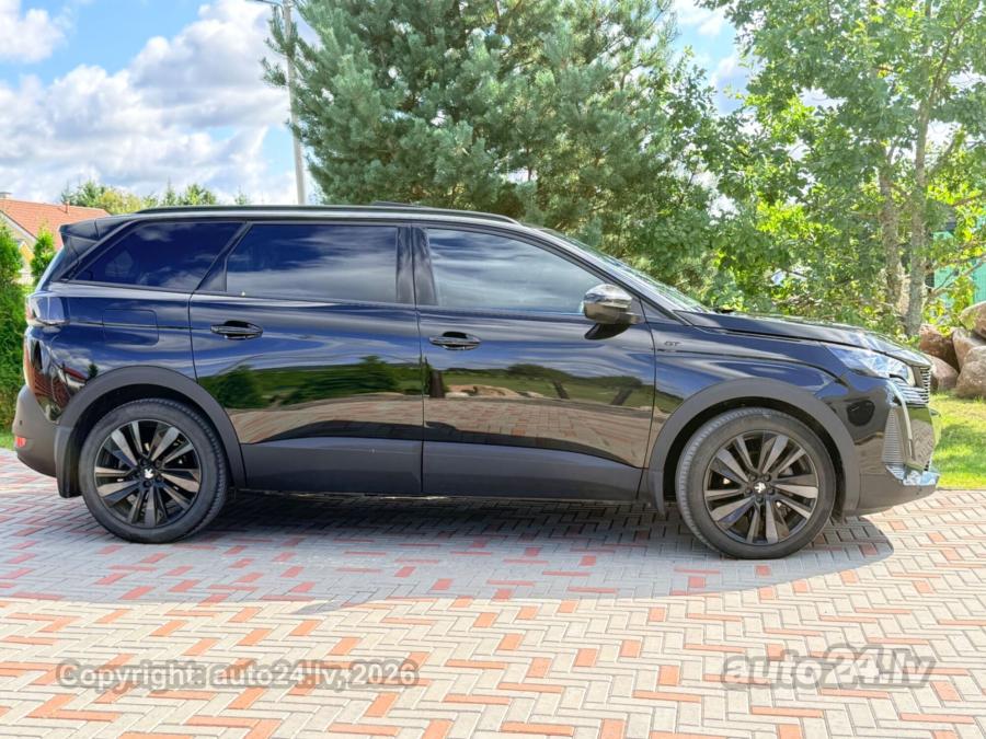 Melns Peugeot 5008 2024 Tallina, ar dzinēja tilpumu 1.20 L un nobraukumu 37 tūkst. km par 32900 €, foto 1 vietnē AUTOMOTO.COM.LV