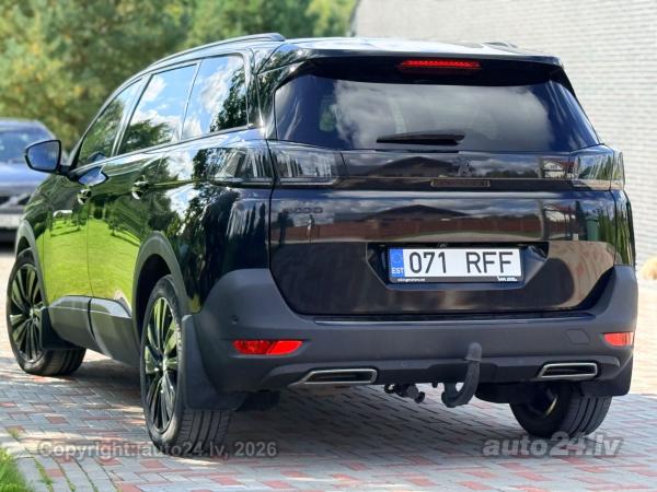 Black Peugeot 5008 2024 in Tallinn, with an engine capacity of 1.20 L and mileage of 37 thousand km for 32900 €, photo 3 on AUTOMOTO.COM.LV