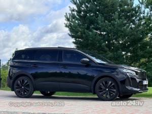 Melns Peugeot 5008 2024 Tallina, ar dzinēja tilpumu 1.20 L un nobraukumu 37 tūkst. km par 32900 €, foto 9 vietnē AUTOMOTO.COM.LV