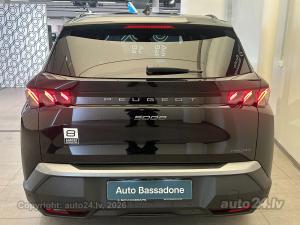 Black Peugeot 5008 2025 in Tallinn, with an engine capacity of 1.20 L and mileage of 7 thousand km for 39900 €, photo 6 on AUTOMOTO.COM.LV