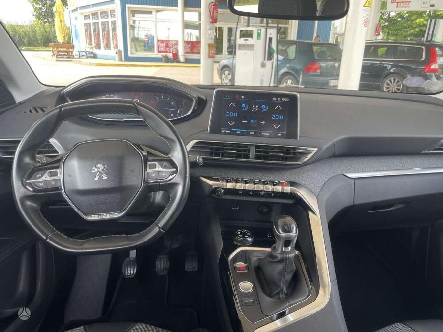 Zils Peugeot 5008 2017 Tauragė, ar dzinēja tilpumu 1.20 L un nobraukumu 142 tūkst. km par 9000 €, foto 9 vietnē AUTOMOTO.COM.LV