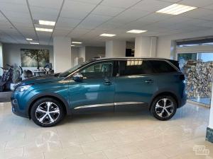 Blue Peugeot 5008 2018 in Kaunas, with an engine capacity of 1.60 L and mileage of 85 thousand km for 24151 €, photo 2 on AUTOMOTO.COM.LV