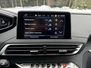 Zils Peugeot 5008 2018 Tauragė, ar dzinēja tilpumu 1.20 L un nobraukumu 119 tūkst. km par 10300 €, foto 26 vietnē AUTOMOTO.COM.LV