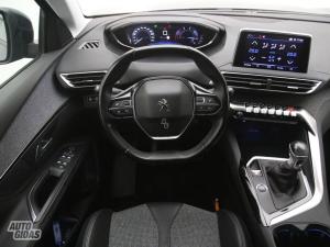 Zils Peugeot 5008 2018 Viļņa, ar dzinēja tilpumu 1.50 L un nobraukumu 169 tūkst. km par 13799 €, foto 18 vietnē AUTOMOTO.COM.LV