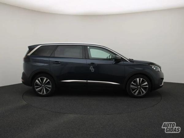 Zils Peugeot 5008 2018 Viļņa, ar dzinēja tilpumu 1.50 L un nobraukumu 169 tūkst. km par 13799 €, foto 9 vietnē AUTOMOTO.COM.LV