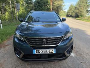 Blue Peugeot 5008 2018 in Taurage, with an engine capacity of 1.50 L and mileage of 240 thousand km for 8800 €, photo 4 on AUTOMOTO.COM.LV