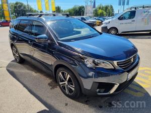 Blue Peugeot 5008 2018 in Riga, with an engine capacity of 1.50 L and mileage of 93 thousand km for 13700 €, photo 4 on AUTOMOTO.COM.LV