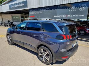Blue Peugeot 5008 2018 in Riga, with an engine capacity of 1.50 L and mileage of 93 thousand km for 13700 €, photo 5 on AUTOMOTO.COM.LV